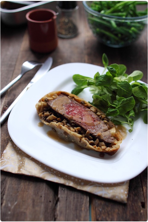 Rôti de boeuf aux champignons en croûte feuilletée | chefNini