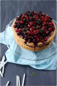 Gâteau léger au caramel et aux fruits rouges - chefNini