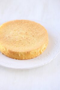 Gâteau à la crème mousseline vanille et fruits rouges - chefNini