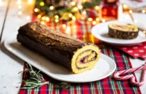 Gâteau à la crème mousseline vanille et fruits rouges - chefNini